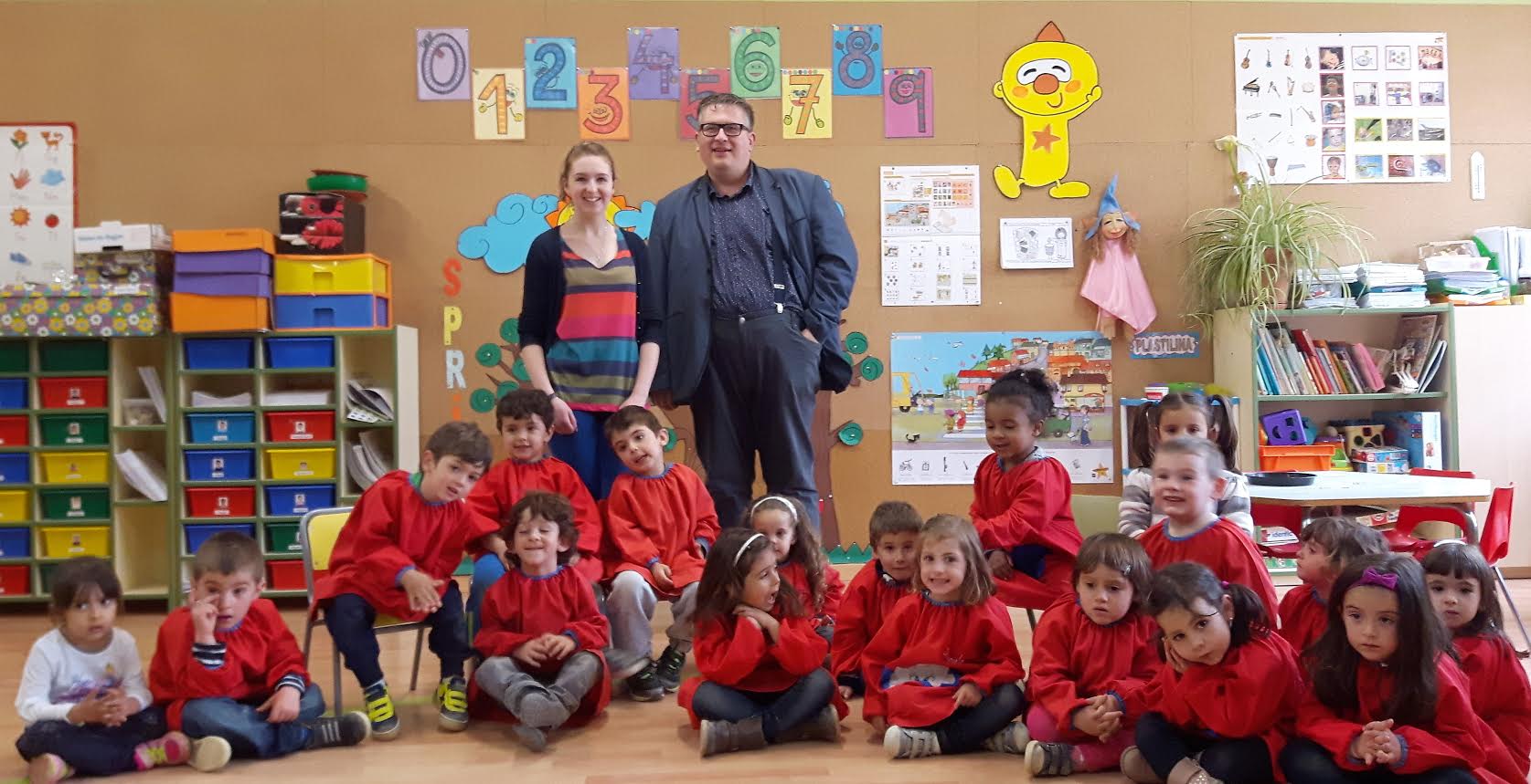 ANDY BLOOR DE LA “CANTERBUTY CHURCH UNIVERSITY” EN COLEGIO “LAS VIÑAS ...